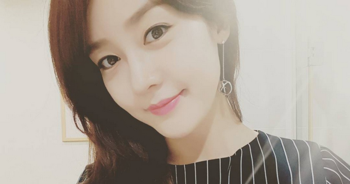 [ET-SNS] 성유리, '몬스터' 촬영 인증샷 "요기는 세트장"