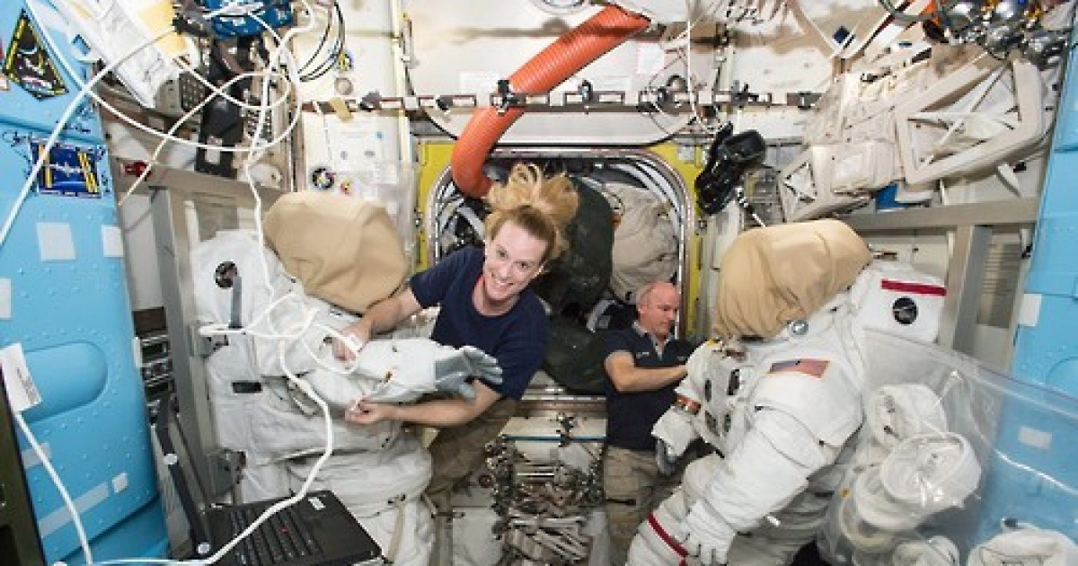SPACE ISS SPACEWALK