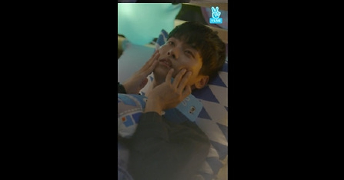 밤TView]'V앱' 빅스 엔 "짝사랑만의 좋은 점도 있다"