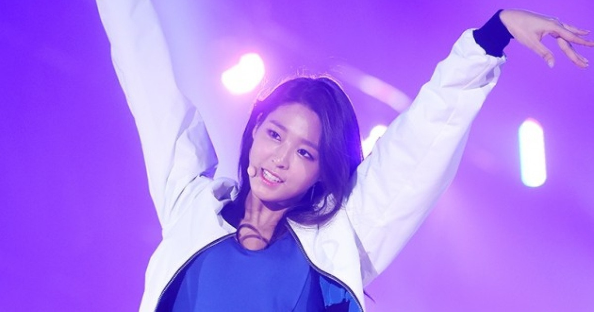 [HEI포토] AOA 설현, '하늘하늘 가녀린 몸매'