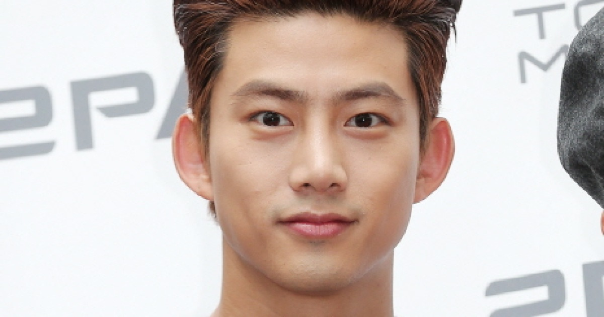 '컴백' 2PM 택연 "입대 전 마지막 활동..즐기자"