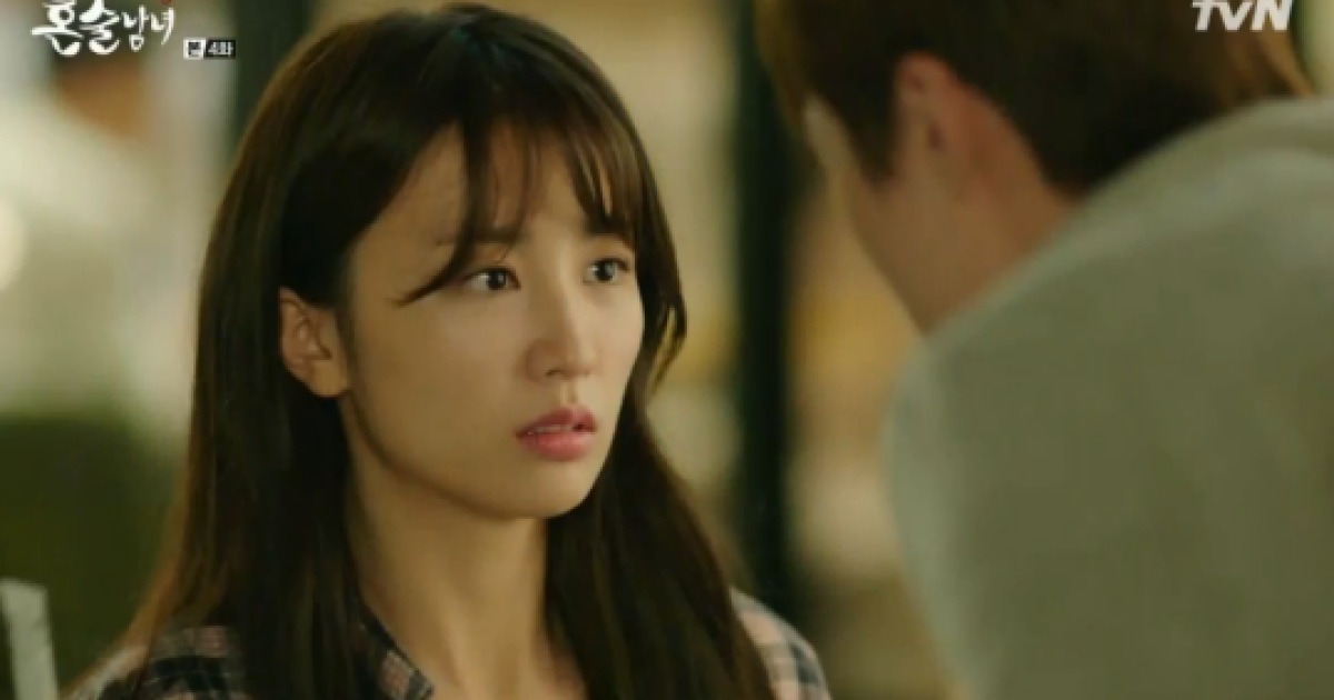 밤TView]'혼술남녀' 박하선, 하석진에 취중진담..러브라인 예고