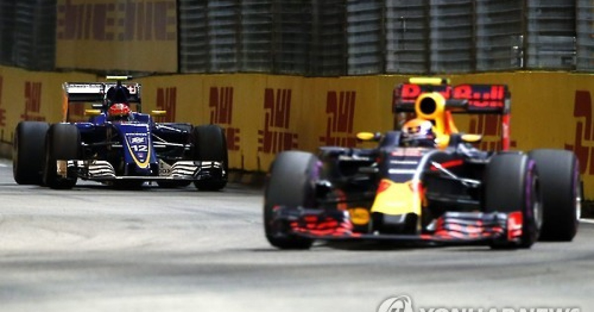 SINGAPORE FORMULA ONE NIGHT RACE