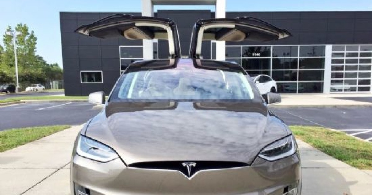 [시승기] '우주선 같은 SUV' 테슬라 모델 X