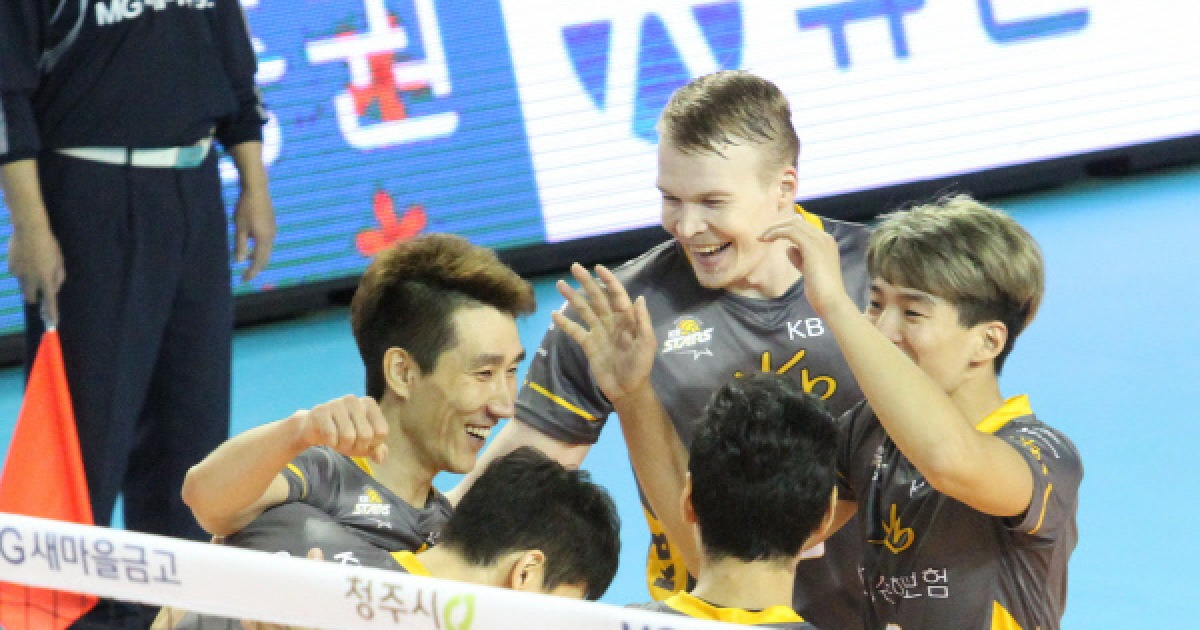 KB손해보험, 4년 만에 KOVO컵 결승행