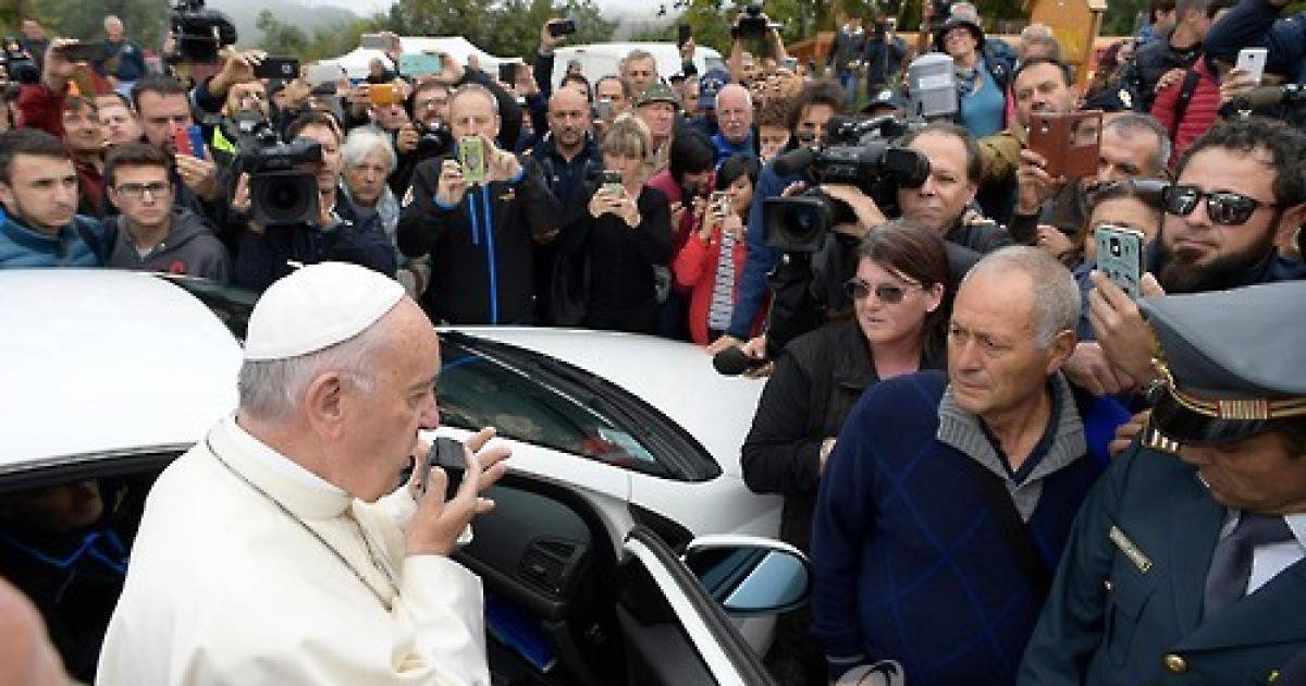 ITALY POPE FRANCIS VISITS EARTHQUAKE HIT AMATRICE