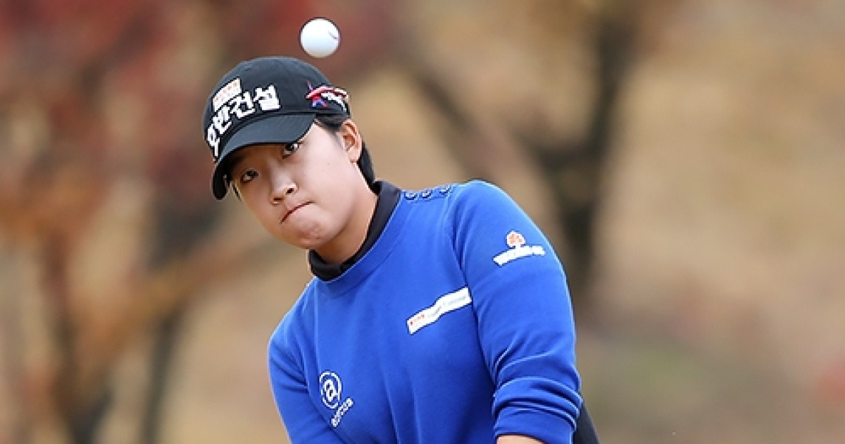 배희경, JLPGA 스탠리 레이디스1R 공동 1위로 출발
