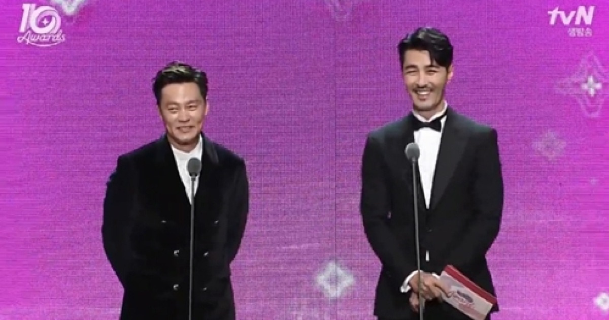 차승원·이서진, 시상식서 드디어 만났다 '어색' [tvN10 어워즈]