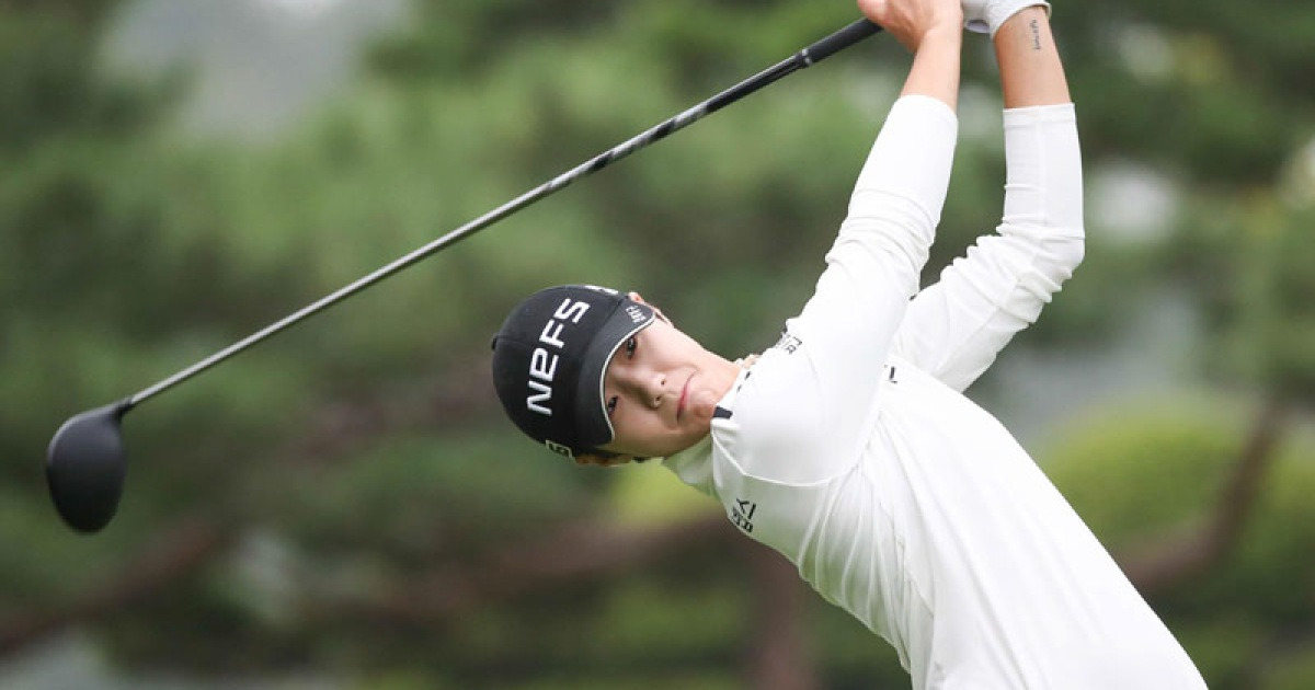 LPGA 박성현, 2R서 7언더파 폭발..3위 도약