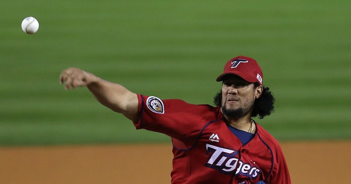 [KBO WC1] 'MVP' KIA 헥터, 완벽했던 '선발 임무 수행'