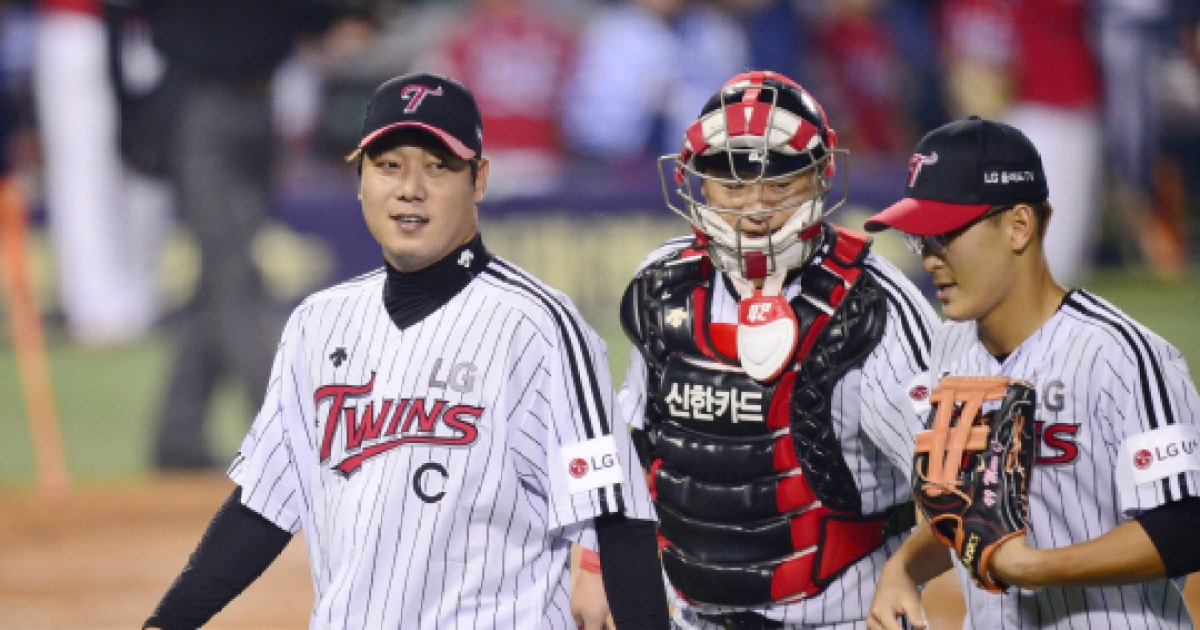 [WC2] MVP 류제국 "어떻게든 이기고 싶었다"