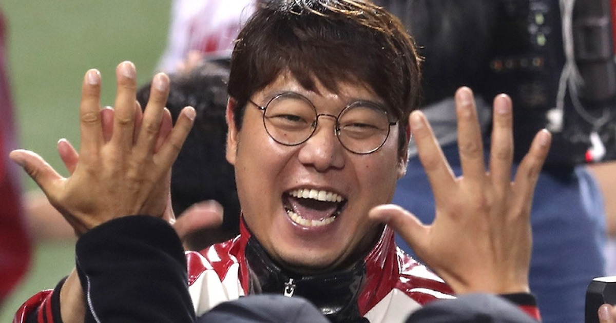 [KBO WC2] '8이닝 무실점' 류제국 "3회까지는 정말 긴장했다"