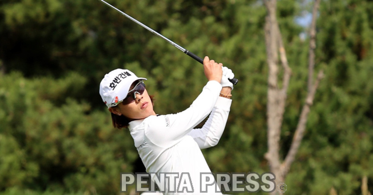 [포토] 박주영 - 2016 LPGA KEB 하나은행 챔피언십 1라운드 (22)