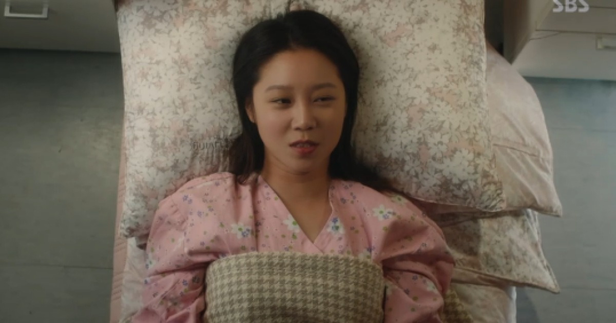 밤TView]'질투의화신' 공효진, 조정석·고경표에 동거 제안