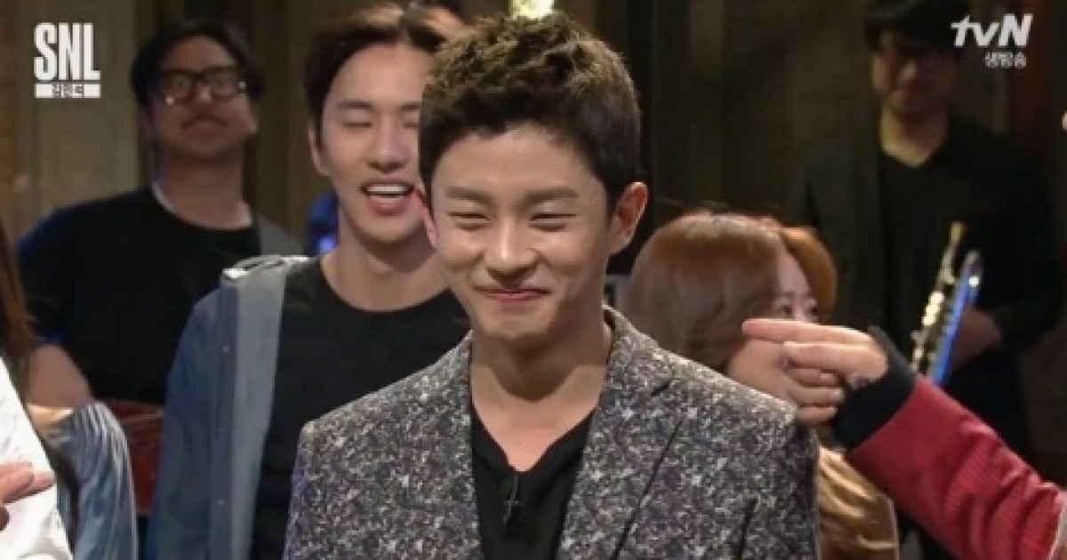 'SNL8' 김민석 "머리빼고 털없다" 발언에 신동엽 음흉미소 "2차성징 오길"