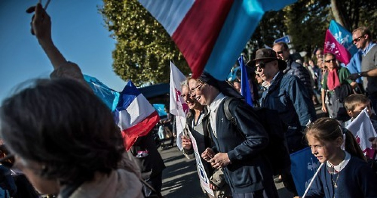 FRANCE FAMILY ISSUES PROTEST