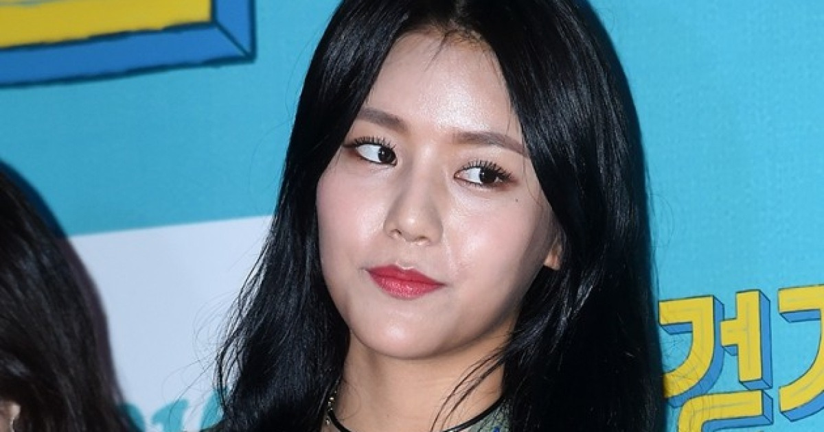 [HEI포토] AOA 혜정, '빛나는 물광 피부'