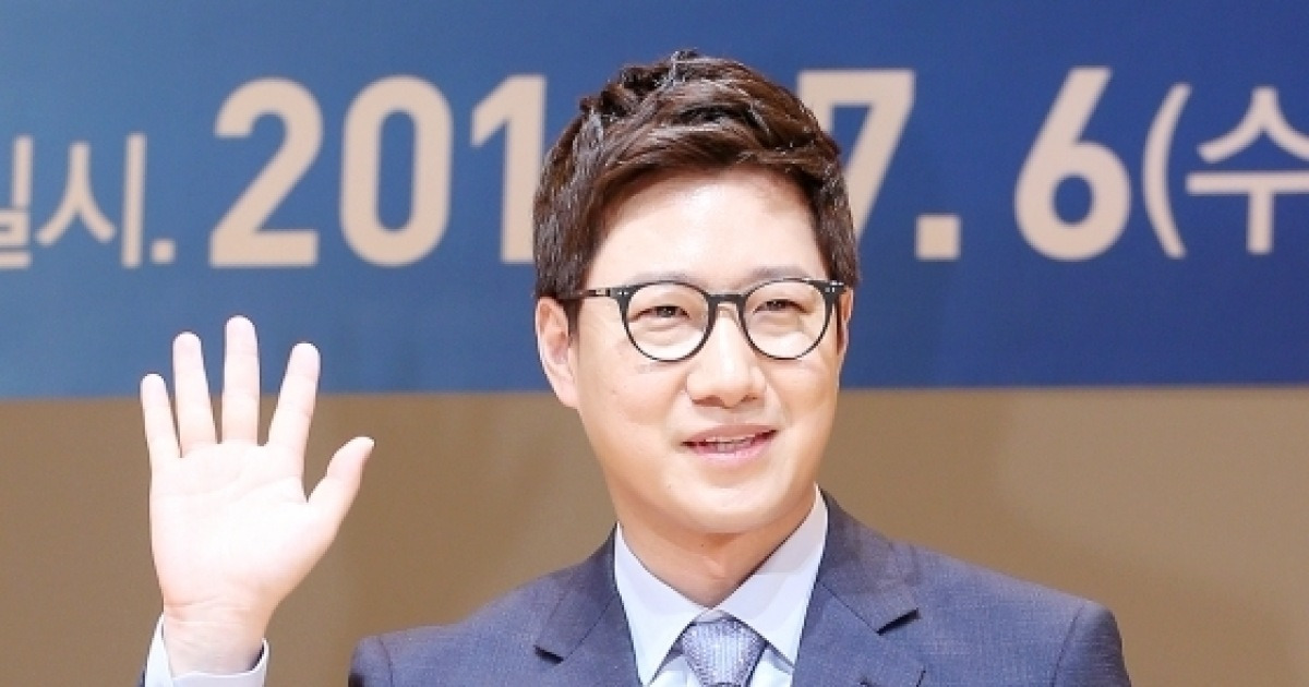 조우종, KBS 떠나 유재석과 한식구..FNC와 전속계약