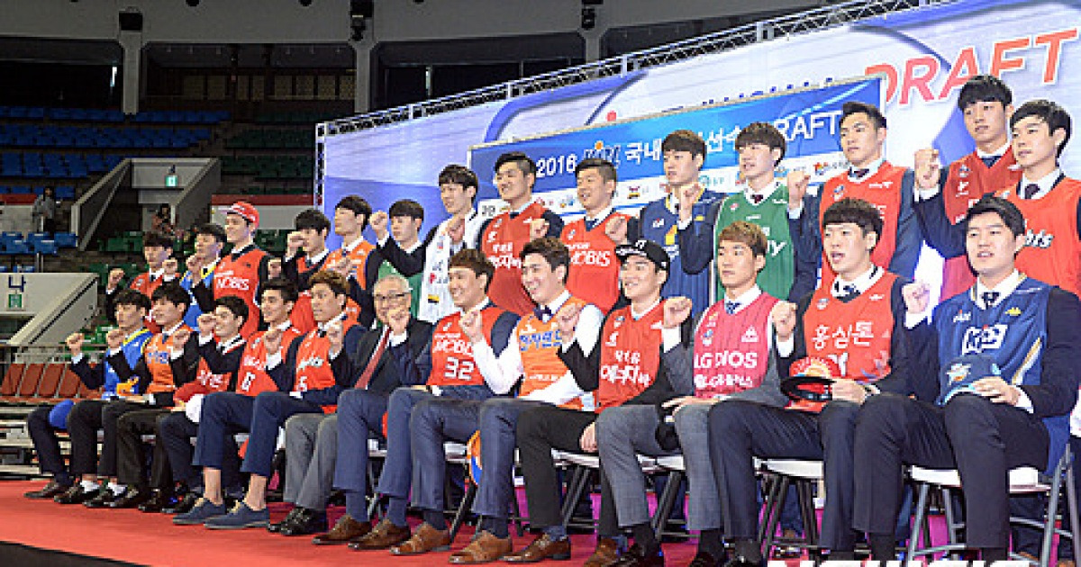 패기 넘치는 KBL 신인 선수들
