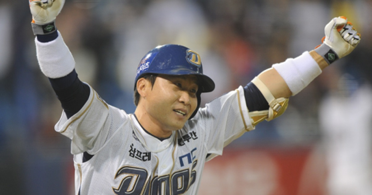 [PO1] NC의 뒷심..행운의 2홈런 이겨낸 집념의 5안타