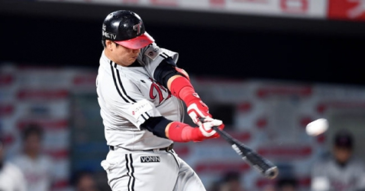 [PO1] LG 정상호, 해커 상대 달아나는 솔로포!