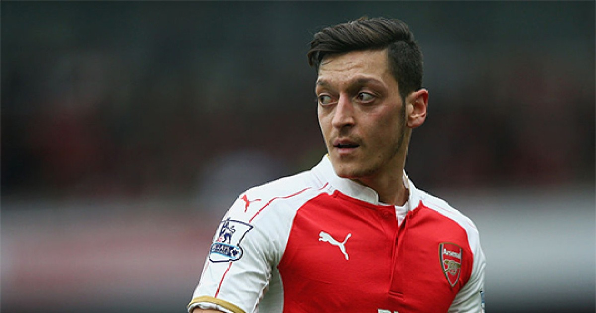 '마법사' 외질, UCL 4R 이주의 선수 선정