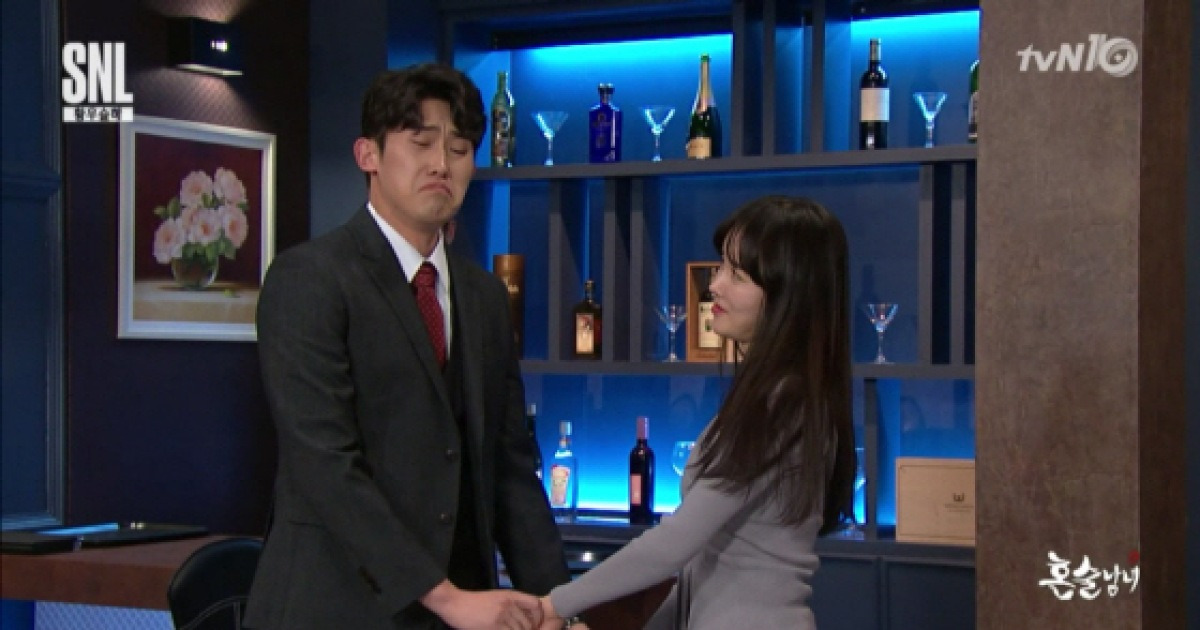 밤TView]황우슬혜·민진웅 'SNL' 재회..코믹 성대모사까지