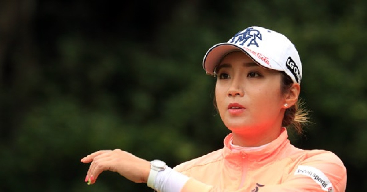 KLPGA 영구시드권 획득 이보미 "엄청난 일 해내 얼떨떨"