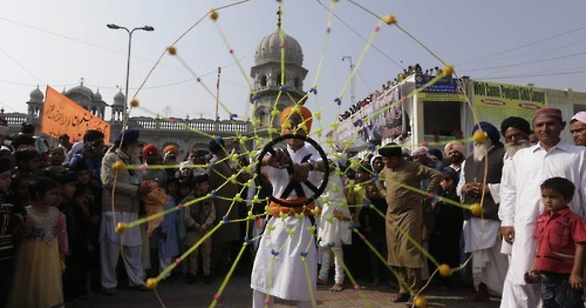 PAKISTAN SIKHS BABA GURU NANAK ANNIVERSARY