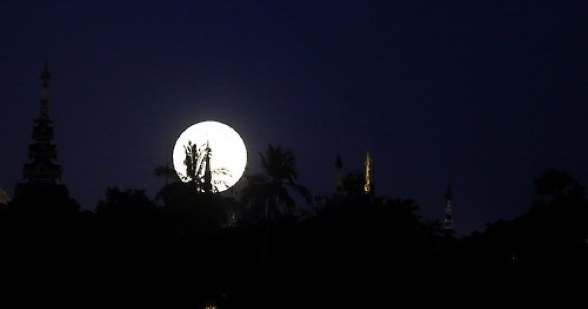 MYANMAR SUPERMOON