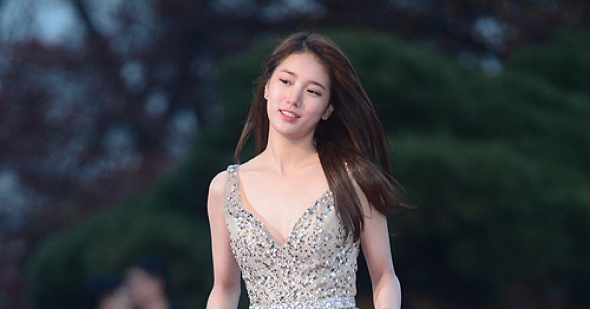 국민 첫사랑 수지 '과감한 드레스' [MBN포토]