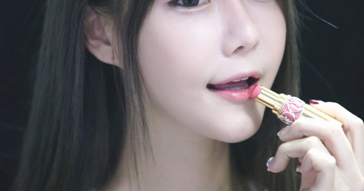 [ROAD FC 034 D-DAY] 물 오른 미모 '로드걸' 최슬기