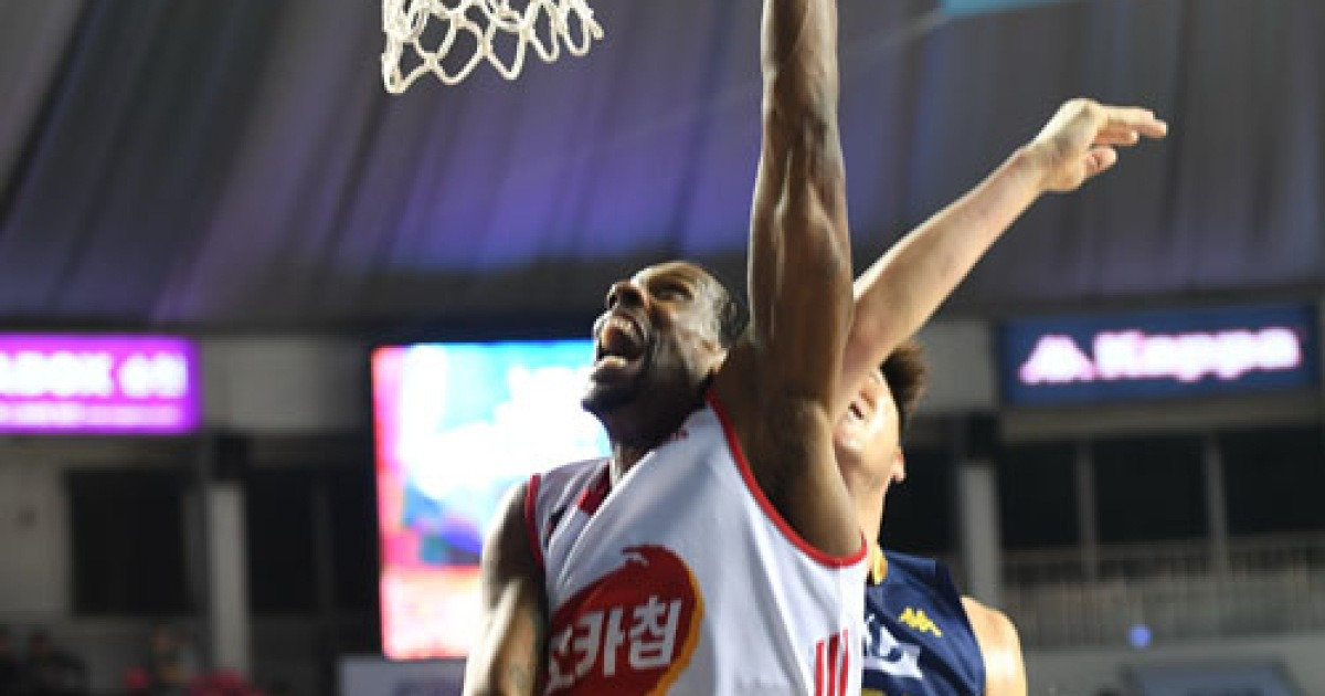 '헤인즈 27점' 오리온, 선두 수성..KCC 4연패