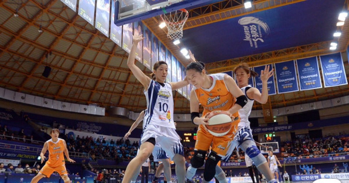 [WKBL] '강아정 20득점' KB, 신한은행 잡고 2연패 탈출