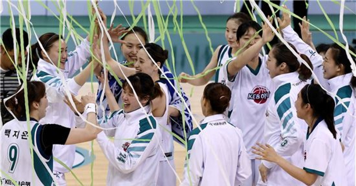 [포토]KEB하나은행, KDB 꺾고 3연승