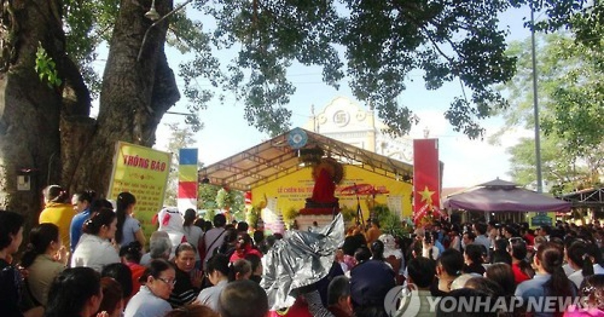 Jade Buddha statue arrives in last Vietnamese destination