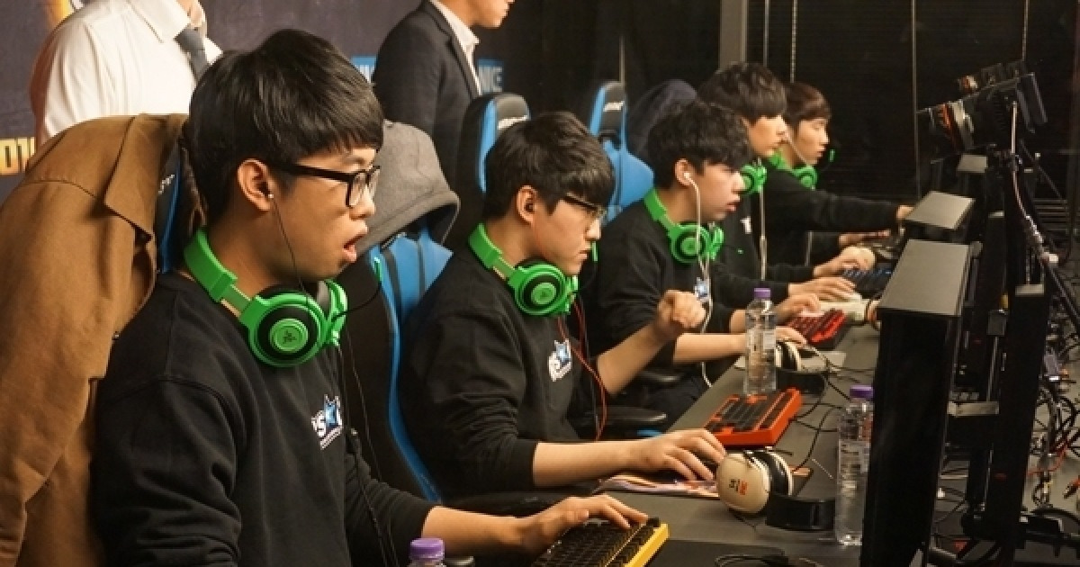 [LOL]RSG, 한 수 위 운영 선보이며 1세트 승리