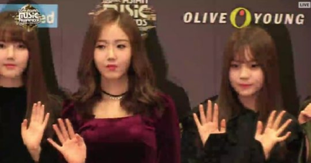 '2016 MAMA' 여자친구 "지코 선배와 곡 작업 하고파"