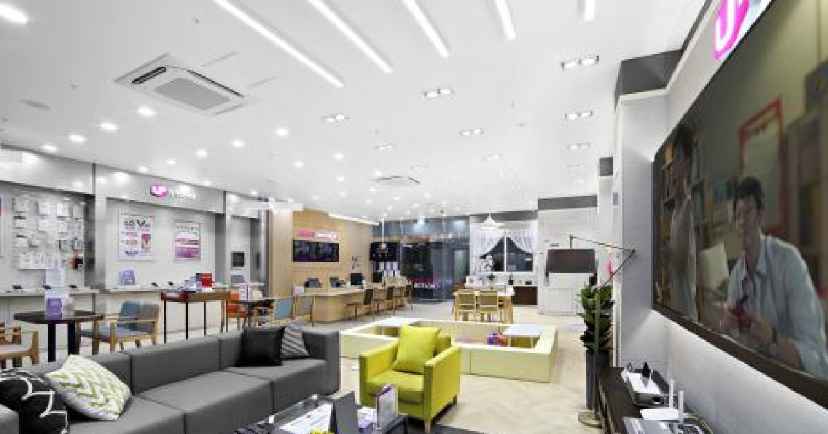 LG유플러스, 국내 최초 홈 IoT 서비스 매장 '유플러스 스퀘어 홈' 오픈