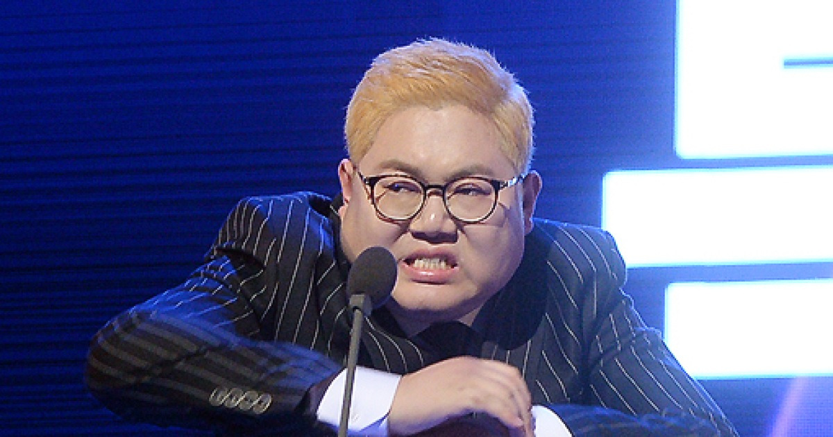 아프리카 티비(TV) BJ감스트 '제 댄스 웃기죠?' [MBN포토]