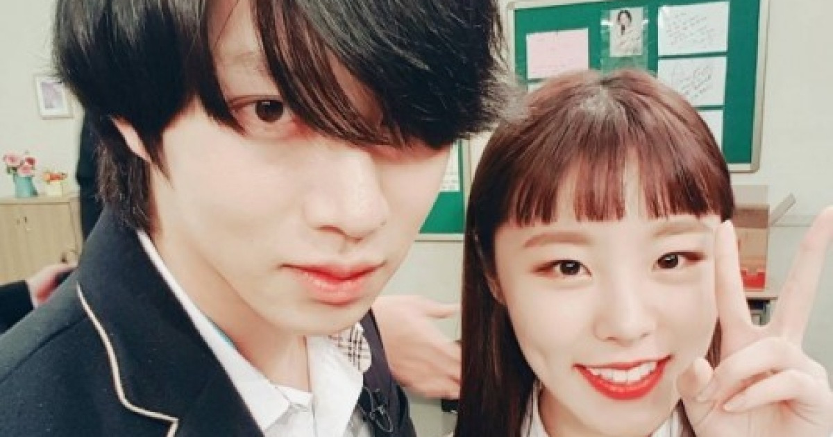 김희철x마마무 휘인 아는형님 인증샷 나르시스 이후 오랜만