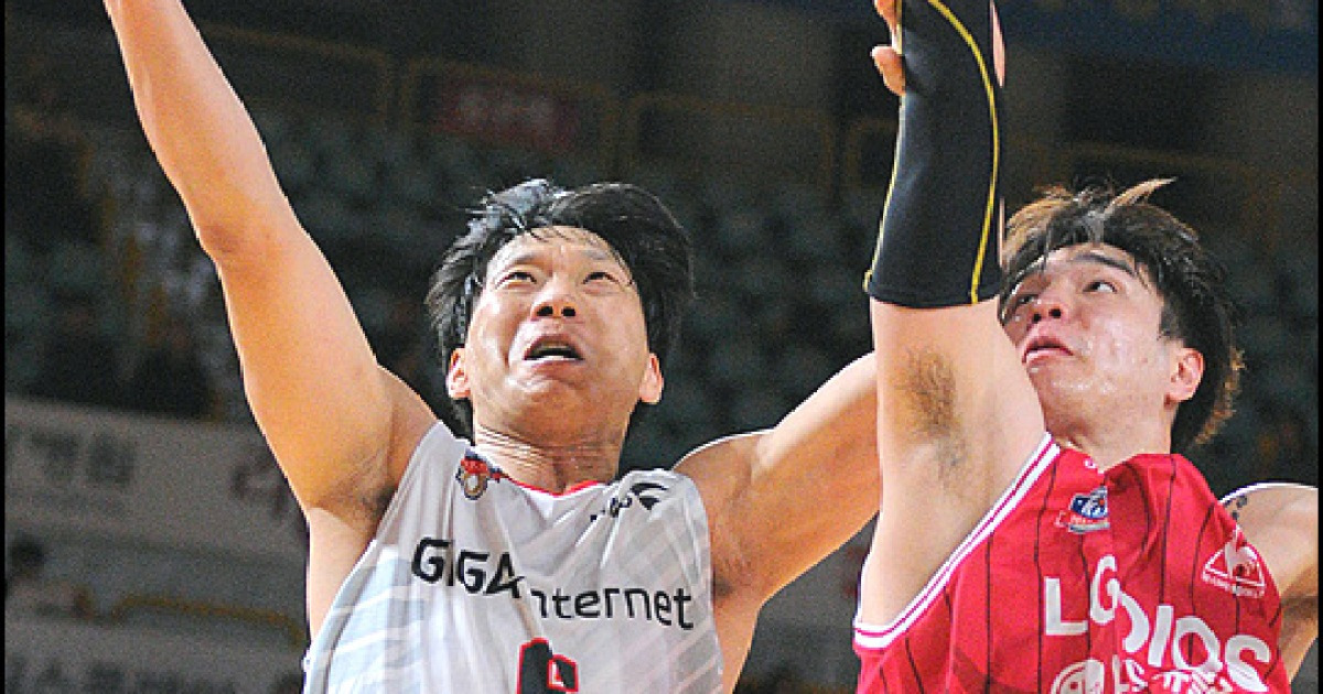 [BK포토] KT 박상오, "더 높은 곳을 향하여"