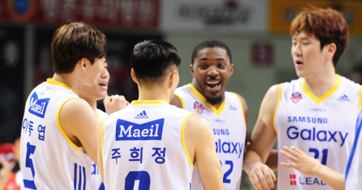 2연승 삼성 'KGC 꺾고 공동 1위' [MK포토]