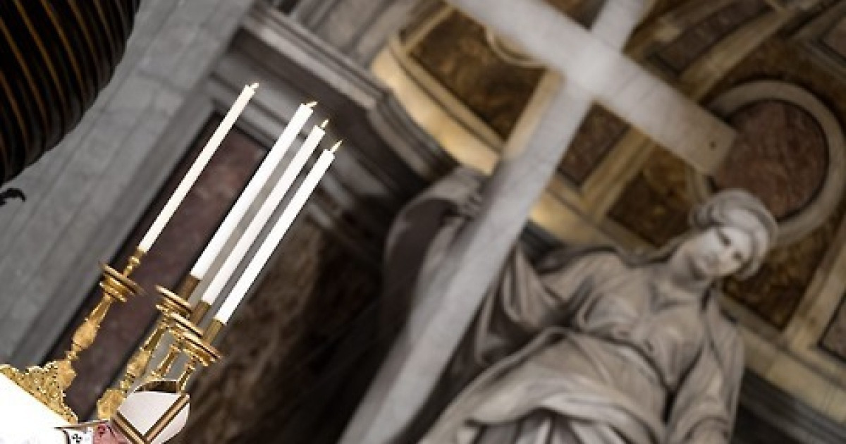 VATICAN MIDNIGHT MASS