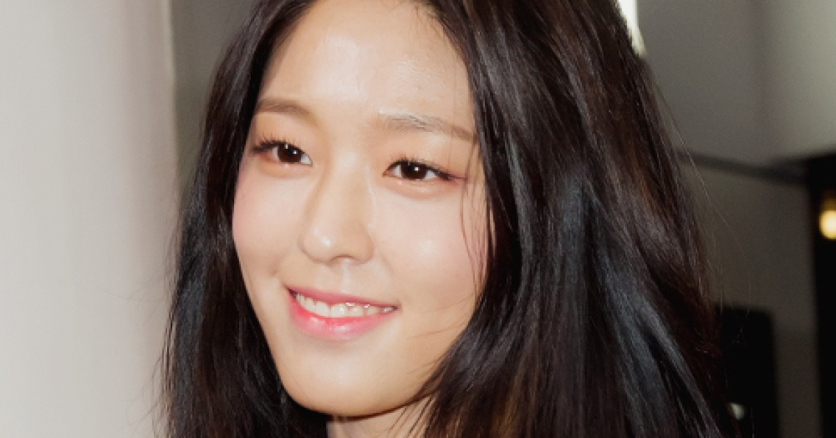 [bnt포토] AOA 설현 '그녀의 표정, 때론 청순한 듯, 때론 섹시한 듯'(2016kbs가요대축제)