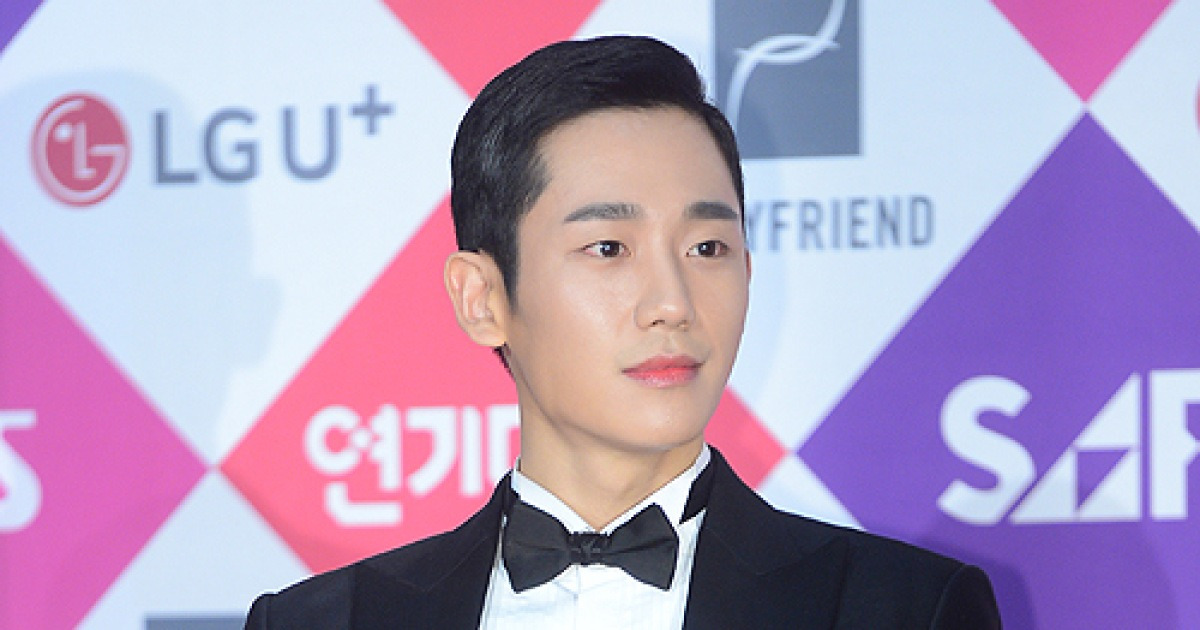 정해인 '날렵한 헤어스타일' [2016 SBS 연기대상]