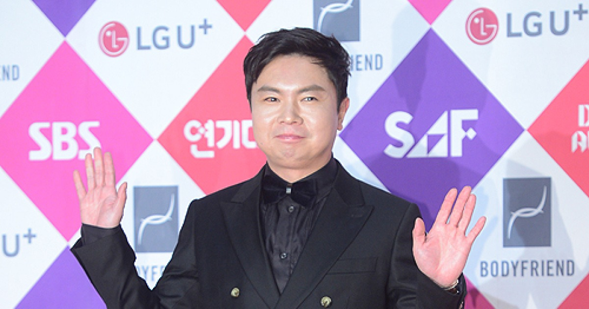 임원희 '여유롭게~' [2016 SBS 연기대상]