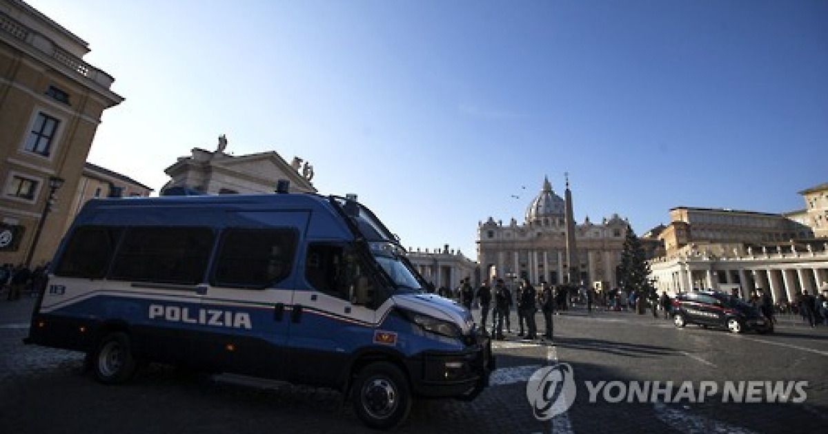 VATICAN POPE FRANCIS MASS SECURITY