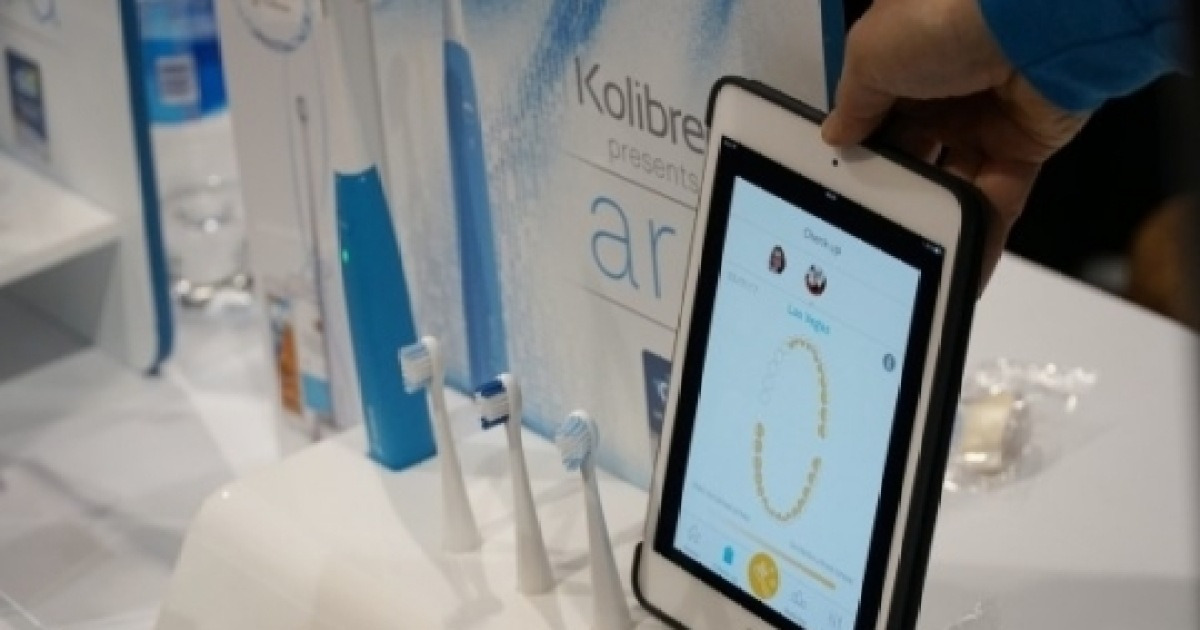 [CES 2017] Kolibree, 스마트폰 앱과 연동하는 유아용 전동칫솔 소개해