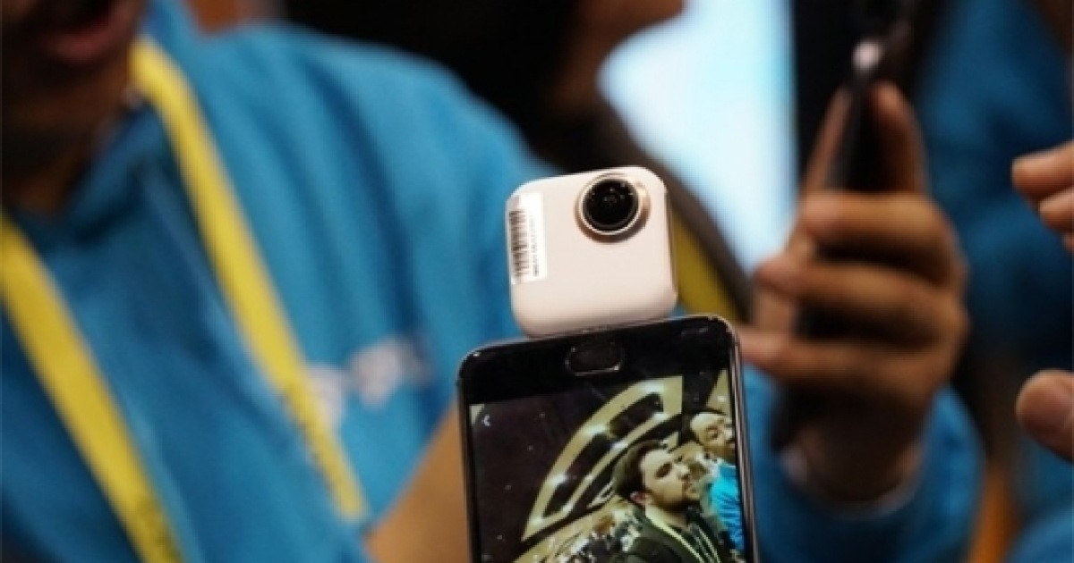 [CES 2017] 360도 촬영 가능한 원형 카메라, A Wink PTU 360-degree spherical camera